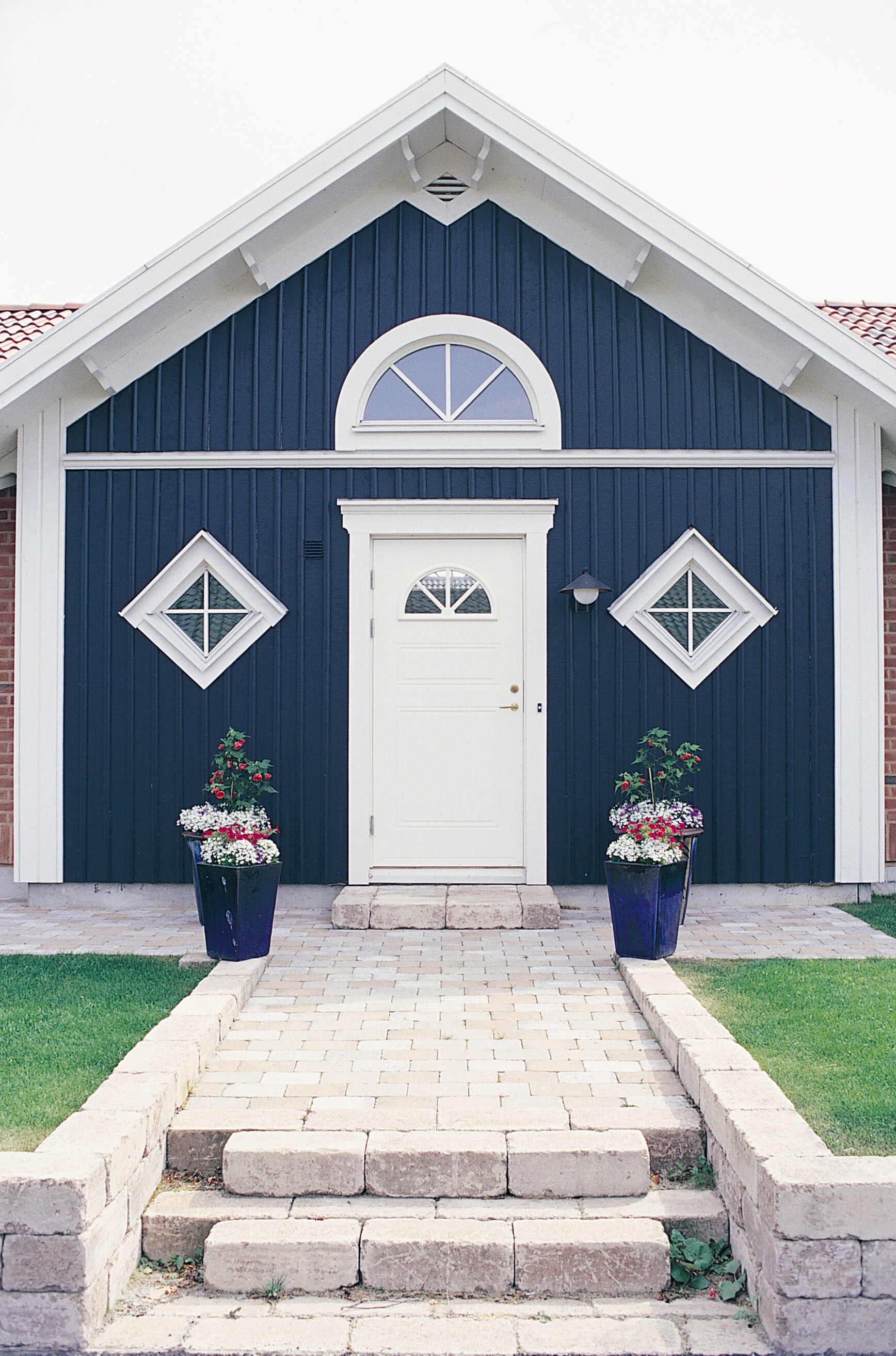 Ikkuna-, ovi- ja kalustetuotteet – Väritupa